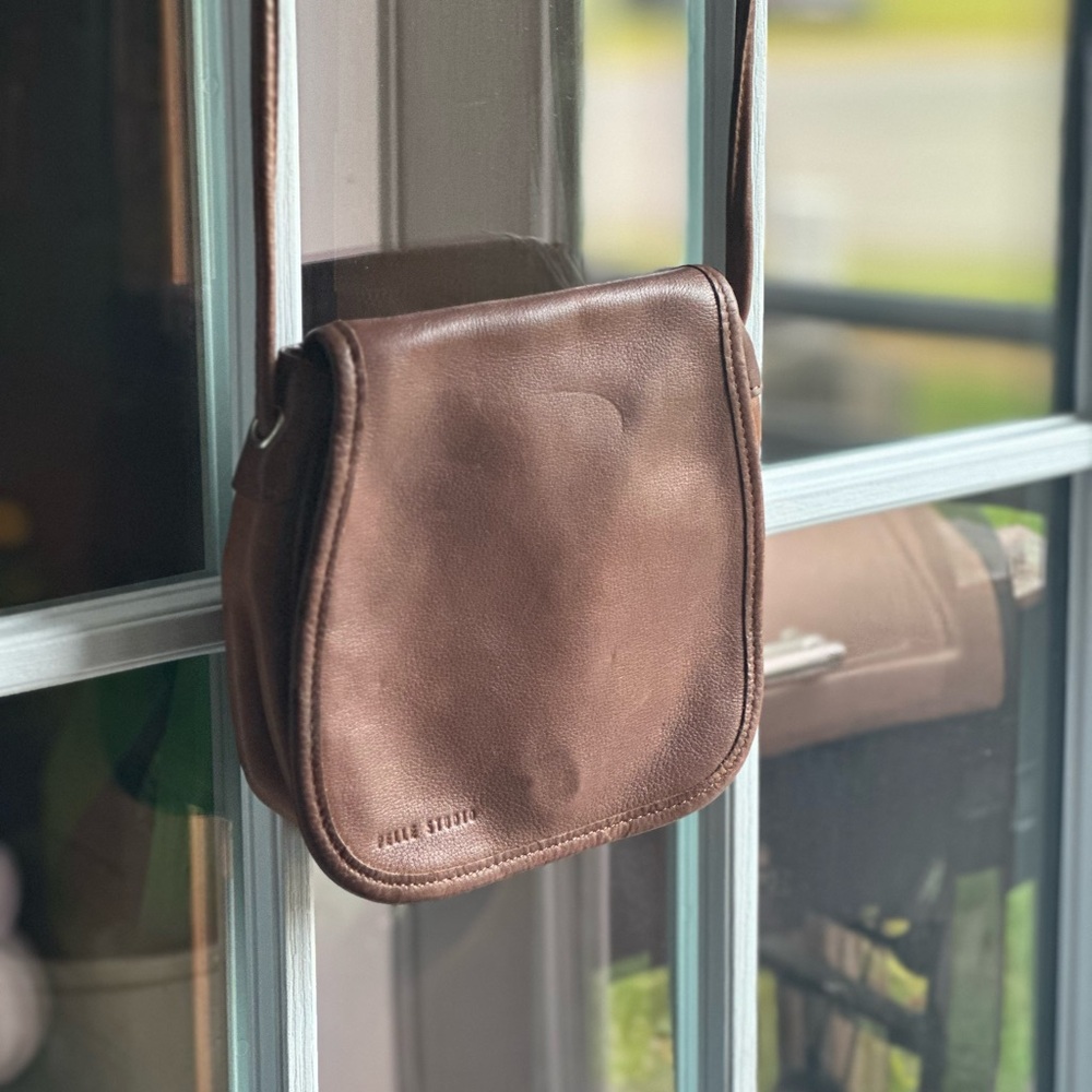 Wilson Leather Pelle Studio Leather Crossbody Bag - Gem